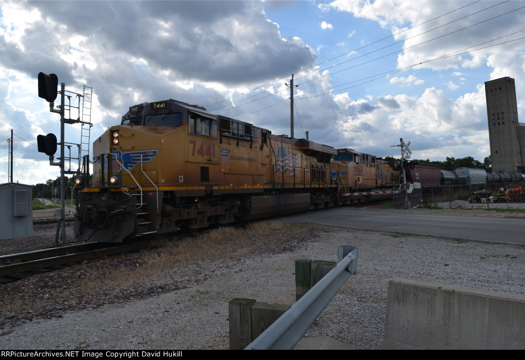 UP Engines 7441 5962, Des Moines IA